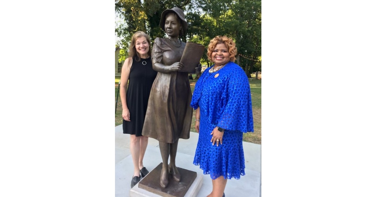 International African American Sorority on Hand to Welcome Alice ...
