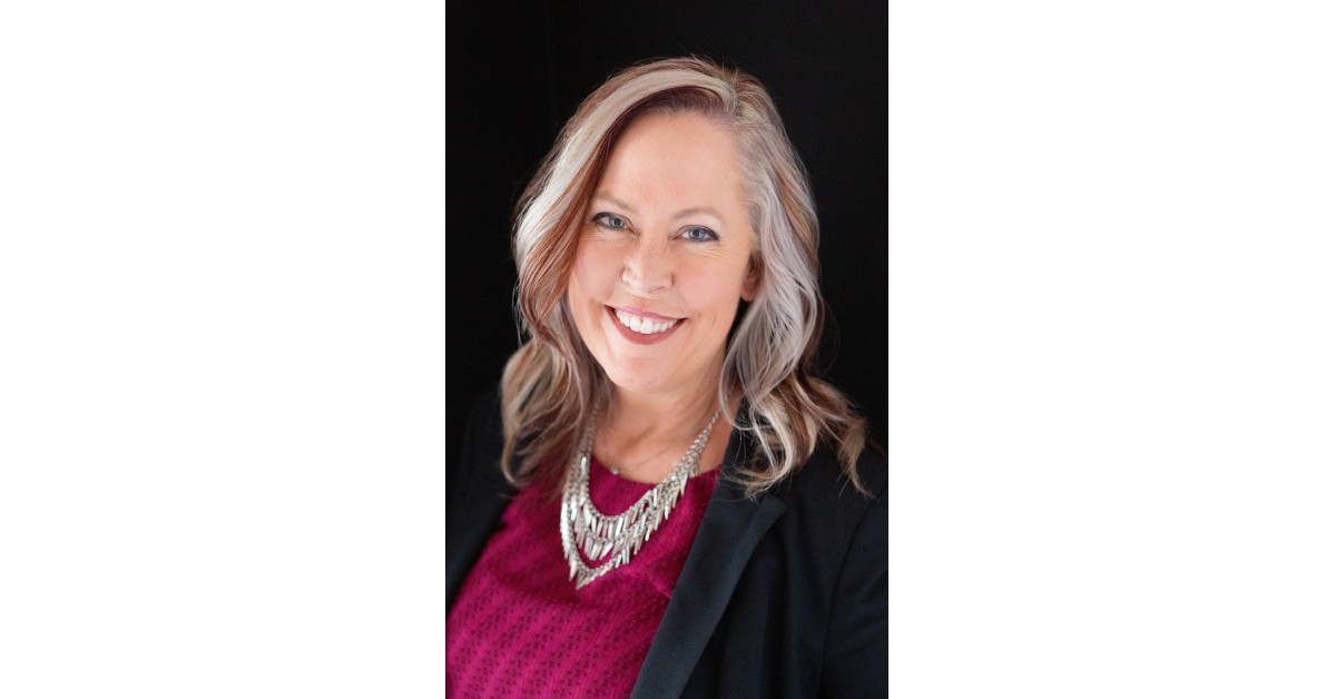 50 State DMV CEO Kimberly Skaggs Speaks at NIADA Convention and Expo ...