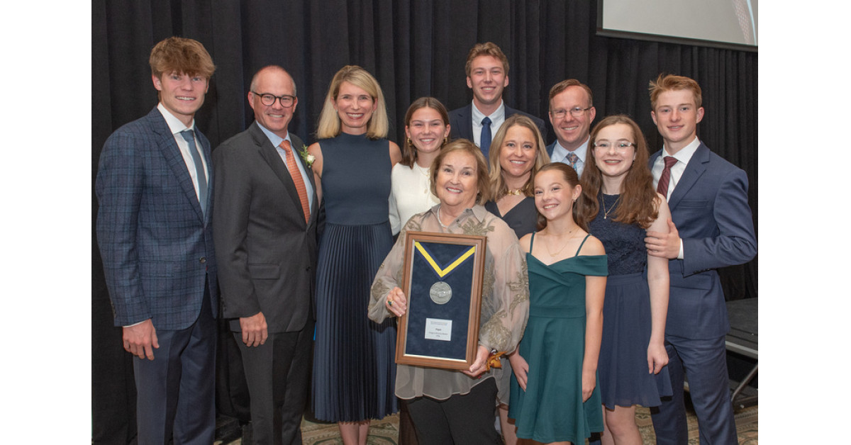 Papé Honored at 2024 Oregon History Makers Event | Newswire