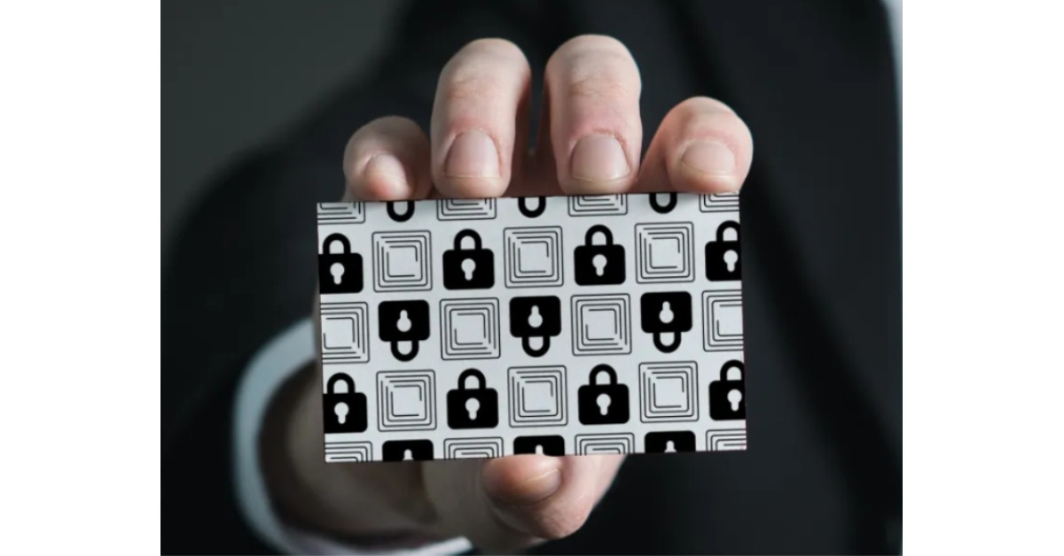 Wallet Defender Review 2025: Best RFID & NFC Blocking Card | Newswire